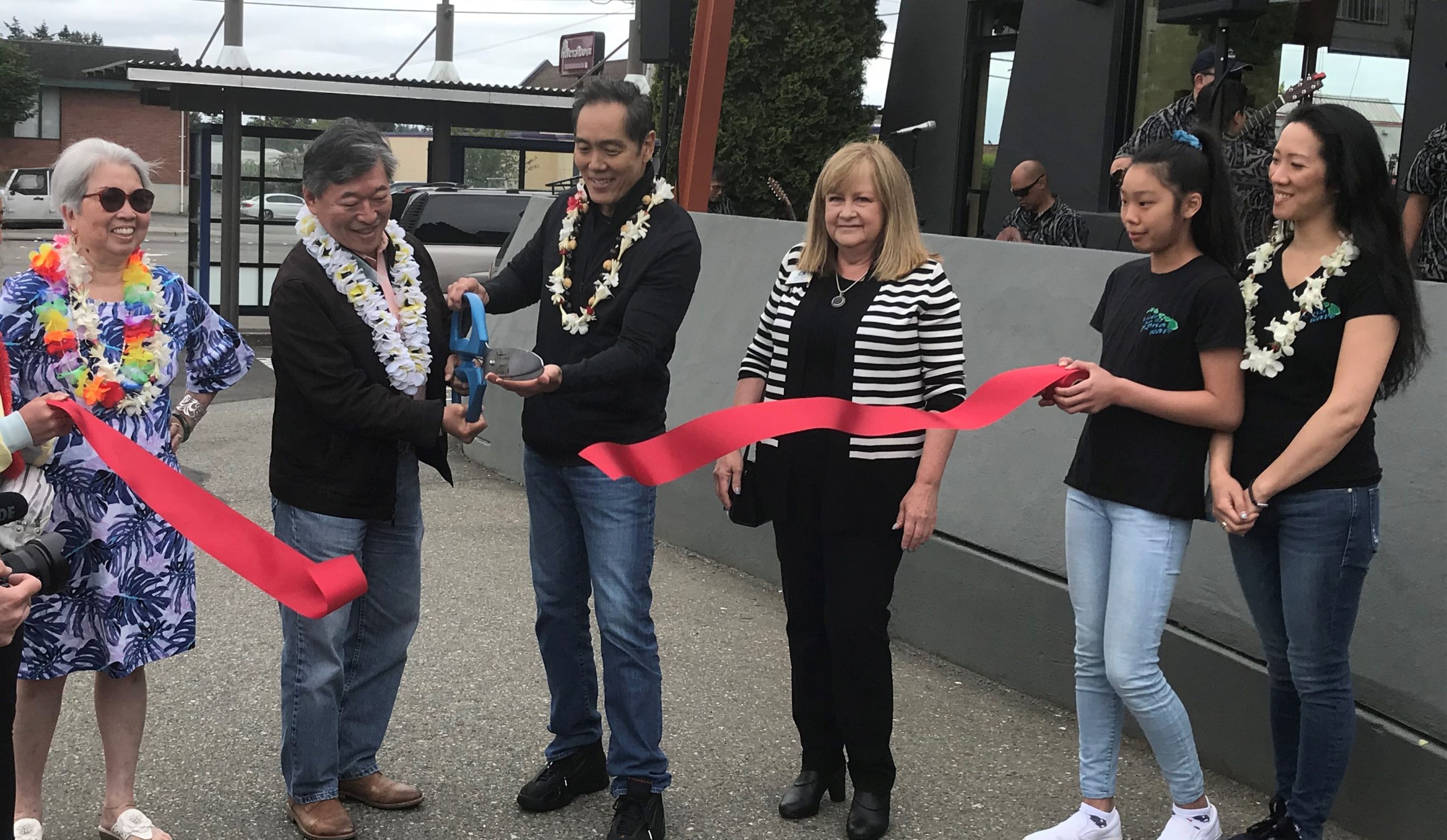 Actor and restauranteur Yuji Okumoto brings Kona Kitchen to Lynnwood ...