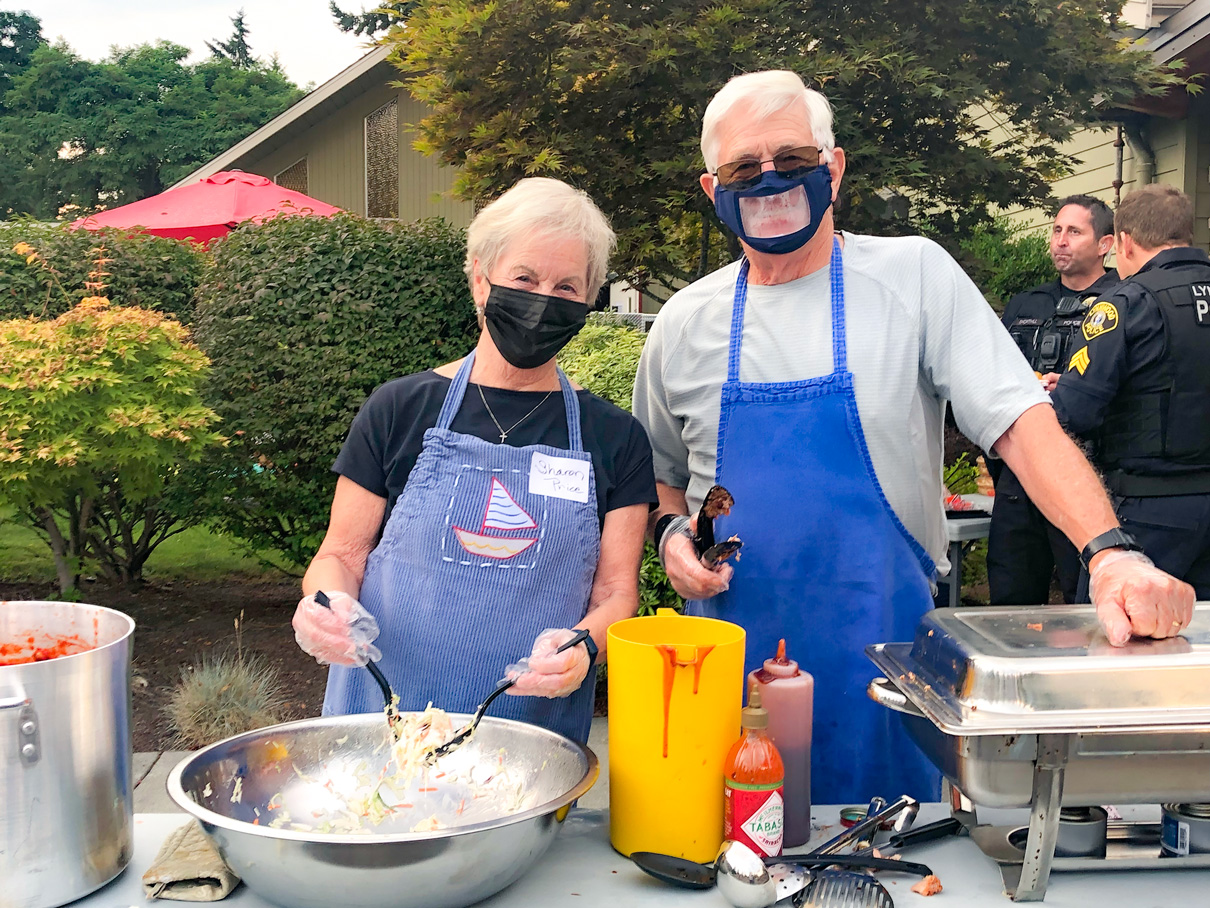 Maple Park Church welcomes LPD and council members for National Night ...