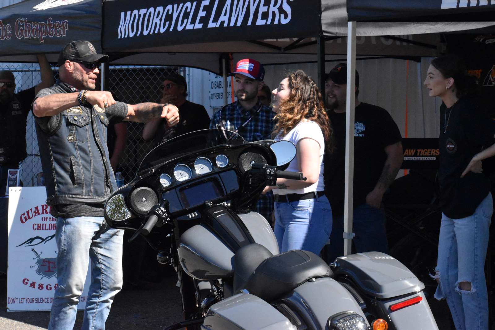UFC Hall of Famer Randy Couture leads motorcycle ride for vets ...