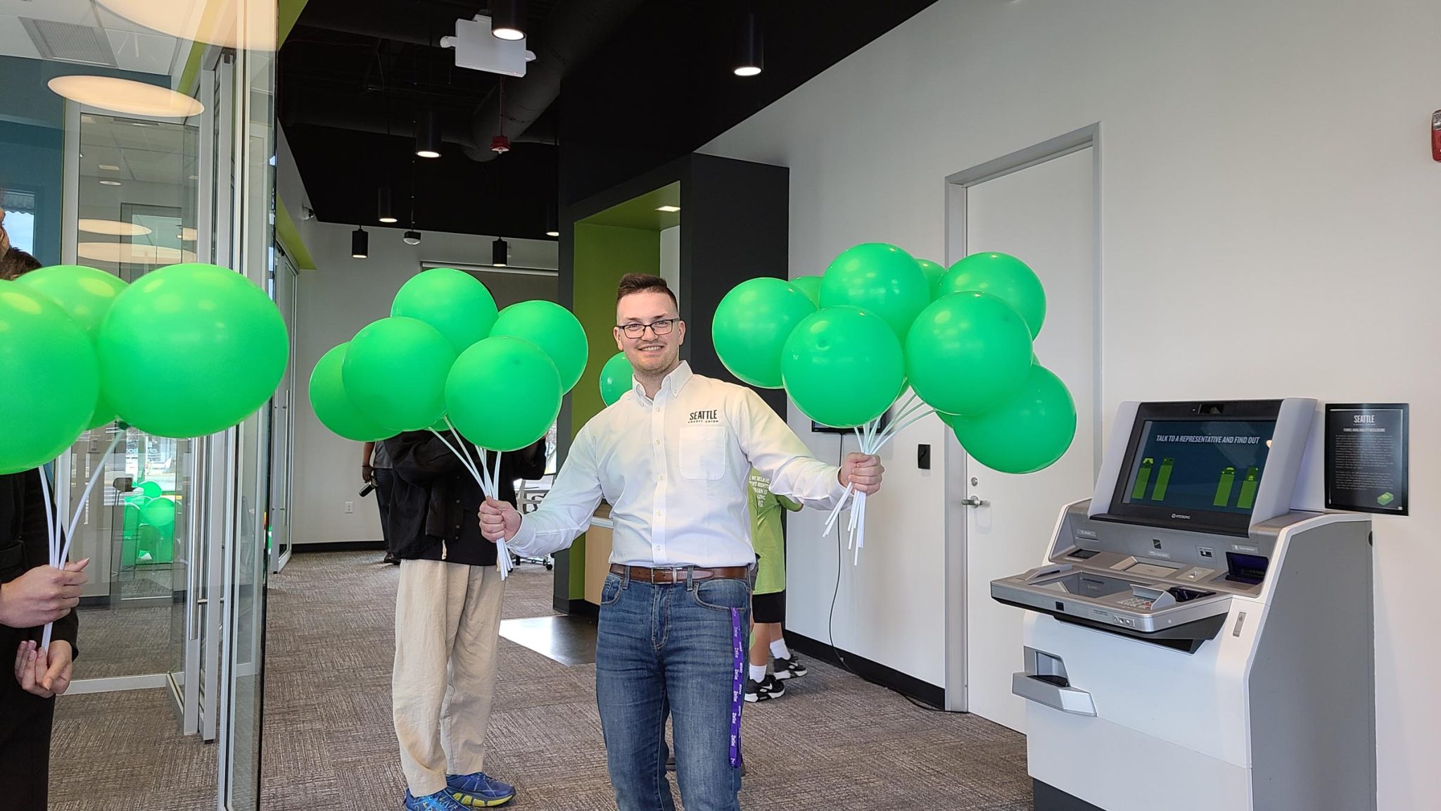Seattle Credit Union opens branch at the Lynnwood Crossroads - Lynnwood ...