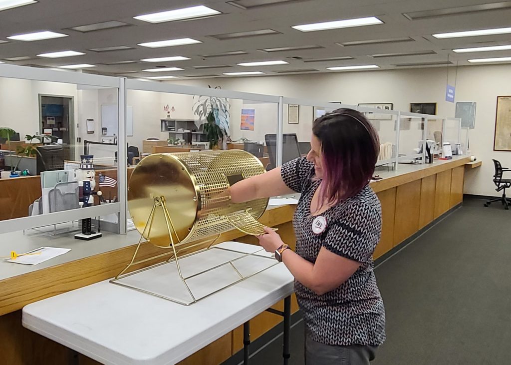 Snohomish County, Happy Hunger Games! And may the odds be ever in your favor - Lynnwood Times