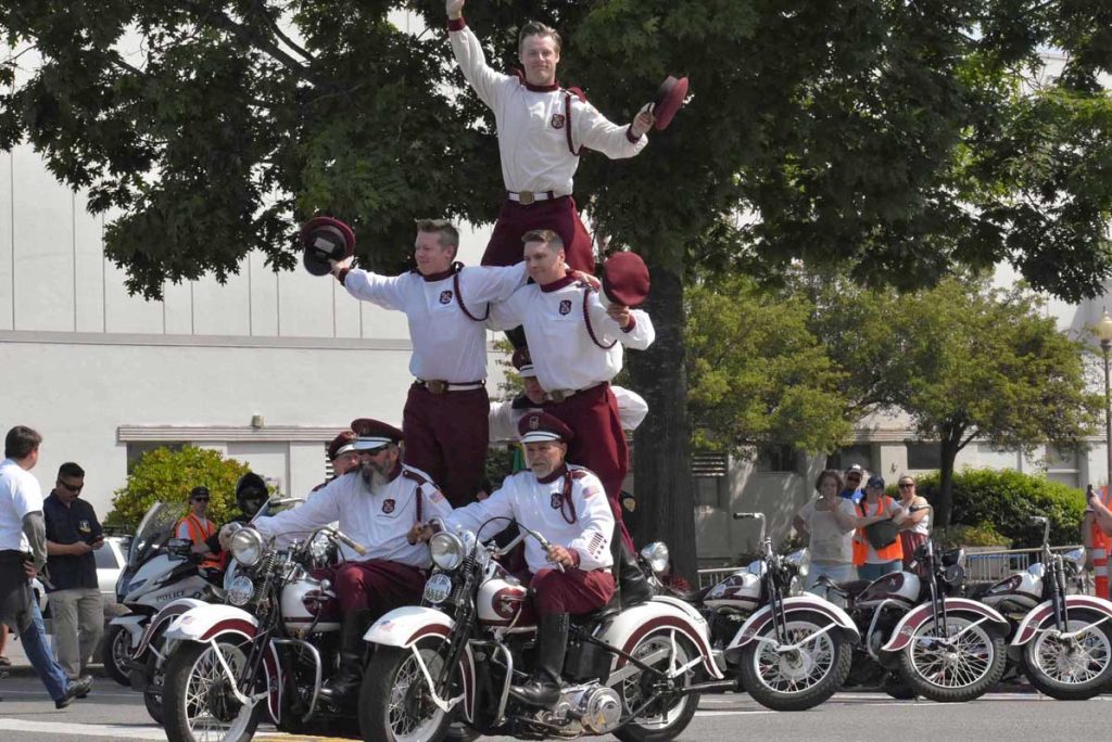 Thousands kicked off Independence Day at the Color of Freedom parade in ...