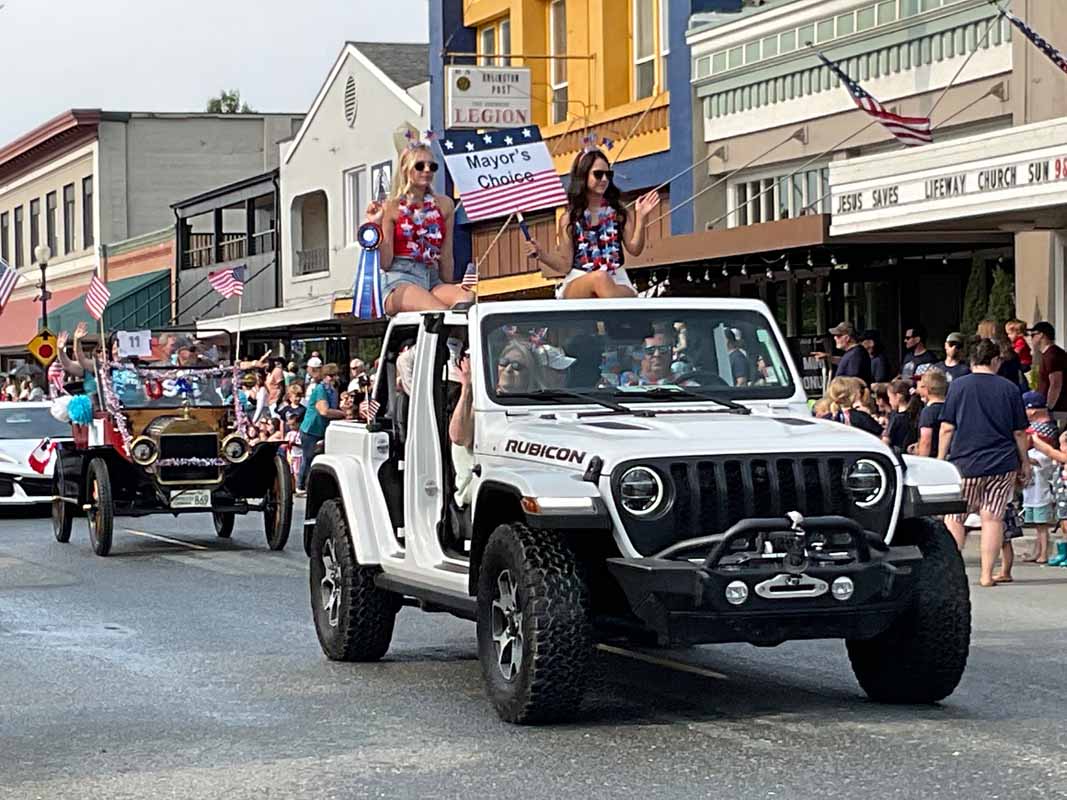 Arlington Fourth of July brings out the red, white and blue in festival ...