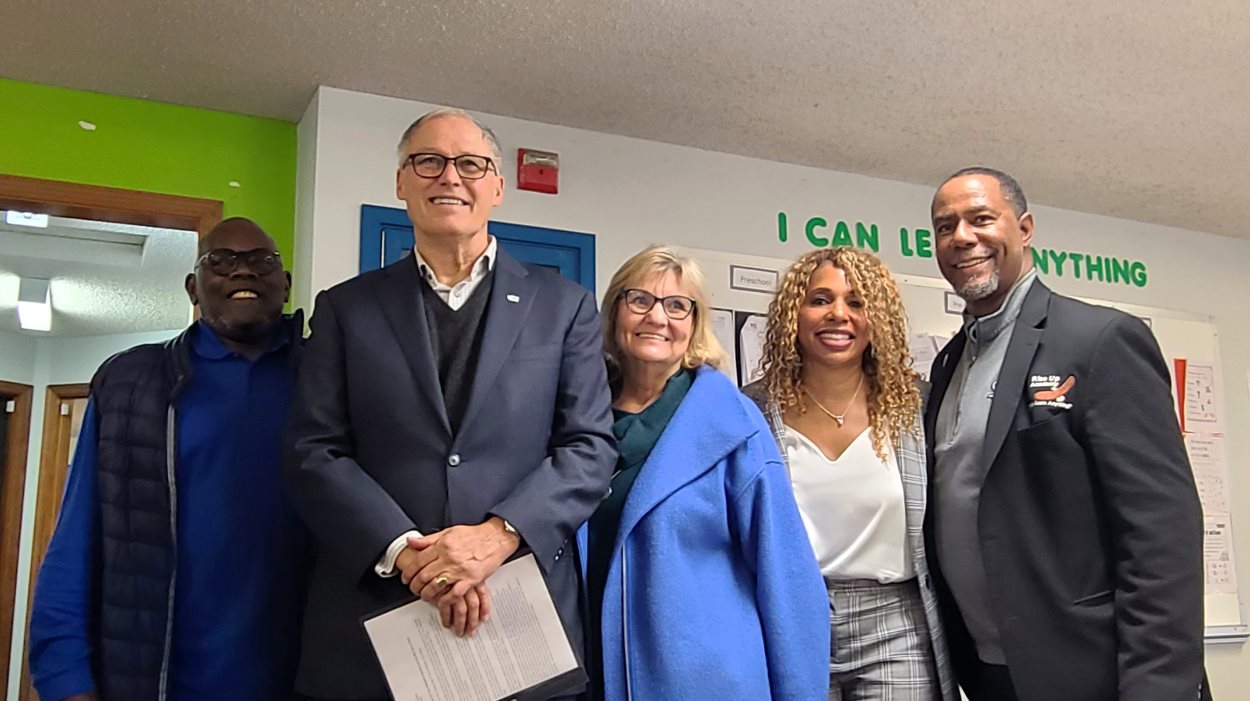 From poverty to promise, Inslee visits Rise Up Academy - Lynnwood Times