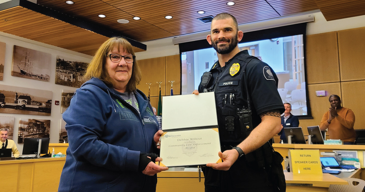 Mukilteo resident recognized for her vigilance in reducing crime - Lynnwood Times