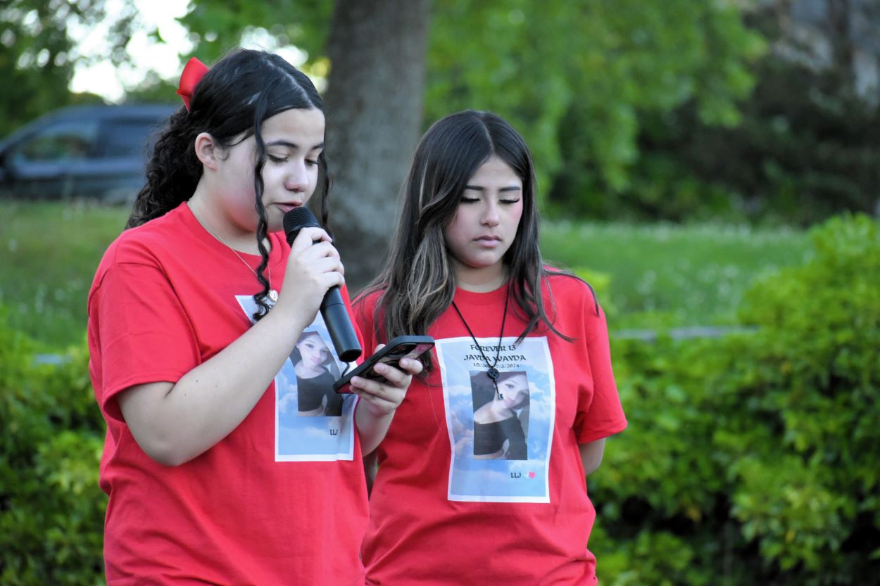 Hundreds gather to mourn the shooting death of Jayda Woods-Johnson ...