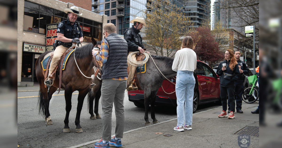 Seattle PD to decommission Mounted Patrol Unit - Lynnwood Times