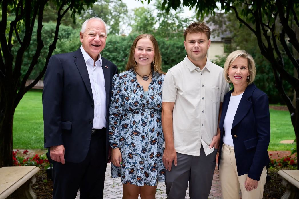 VP Candidate Tim Walz to visit Washington - Lynnwood Times