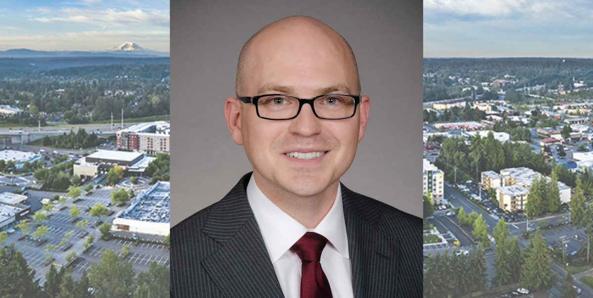 Robert Leutwyler sworn in as newest Lynnwood City Councilman - Lynnwood ...