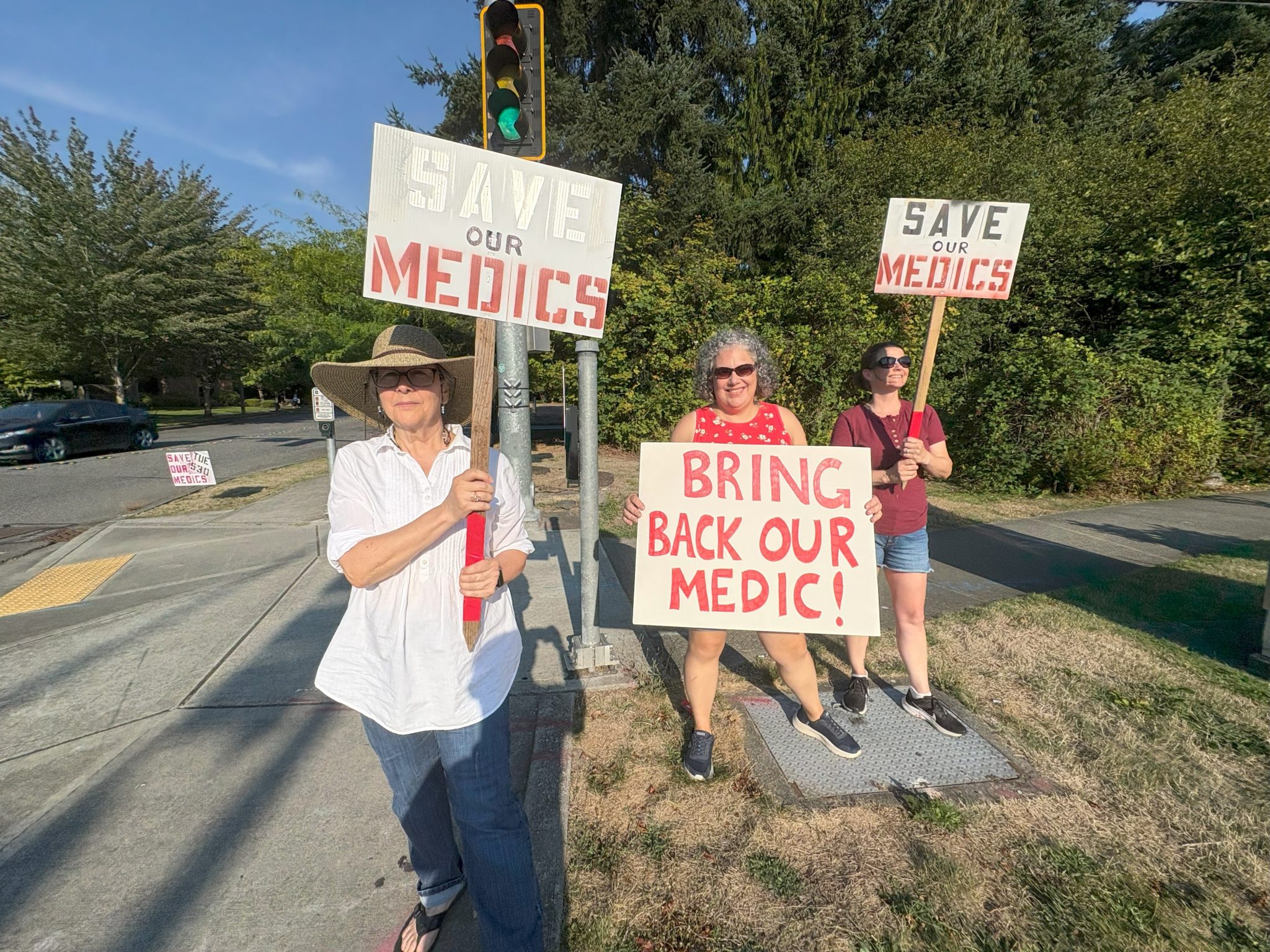 Mill Creek residents protest South County Fire paramedic transfer ...