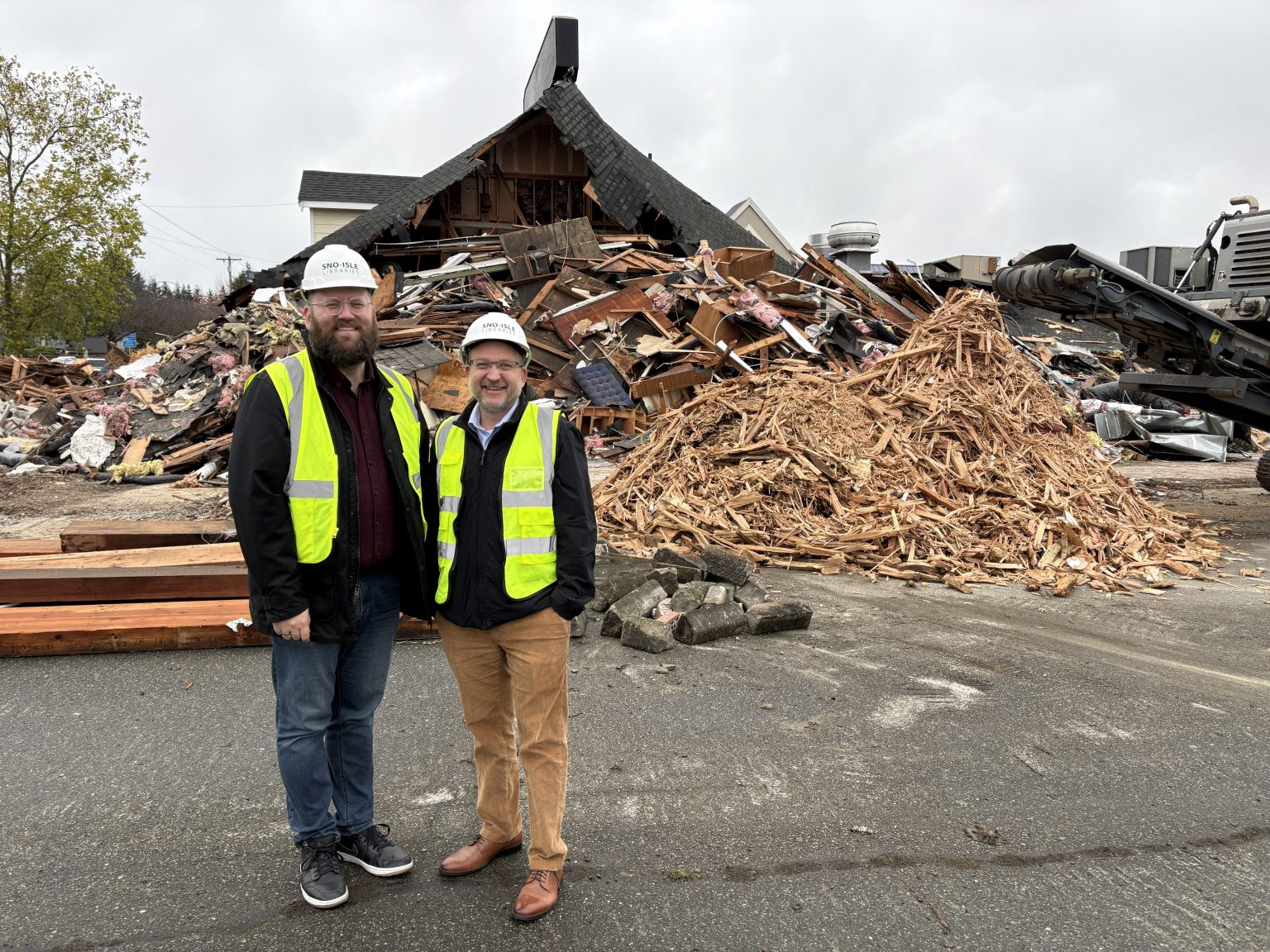 Senator Liias and Sno-Isle staff visit future site of new Mariner ...