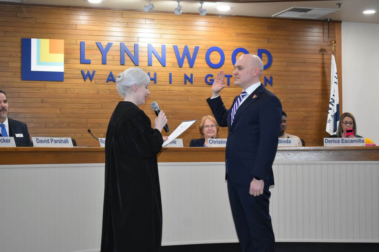 Lynnwood Council ends 2025 with a bang, now pay more in 2026 - Lynnwood ...
