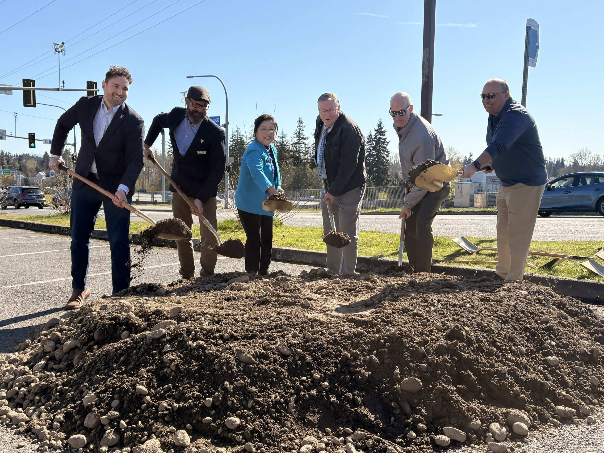 Lynnwood breaks ground on long-awaited $60M Poplar Way Bridge project ...